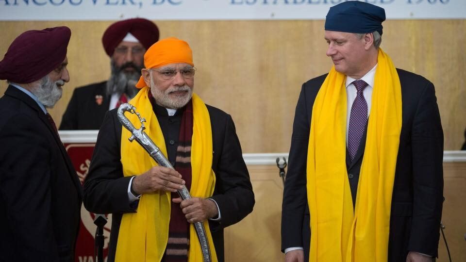 Prime-Minister-Stephen-Harper-visiting-a-Sikh-Temple.-Sikh-Temple-Dress ...