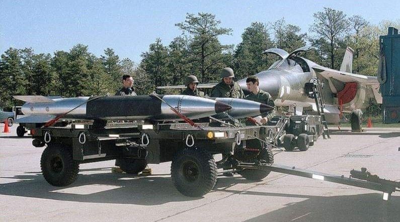 temp5_d87b5932f7a102bd37ea4489a1a7fa146a9e0b5c.jpg | Canadian Corvette ...